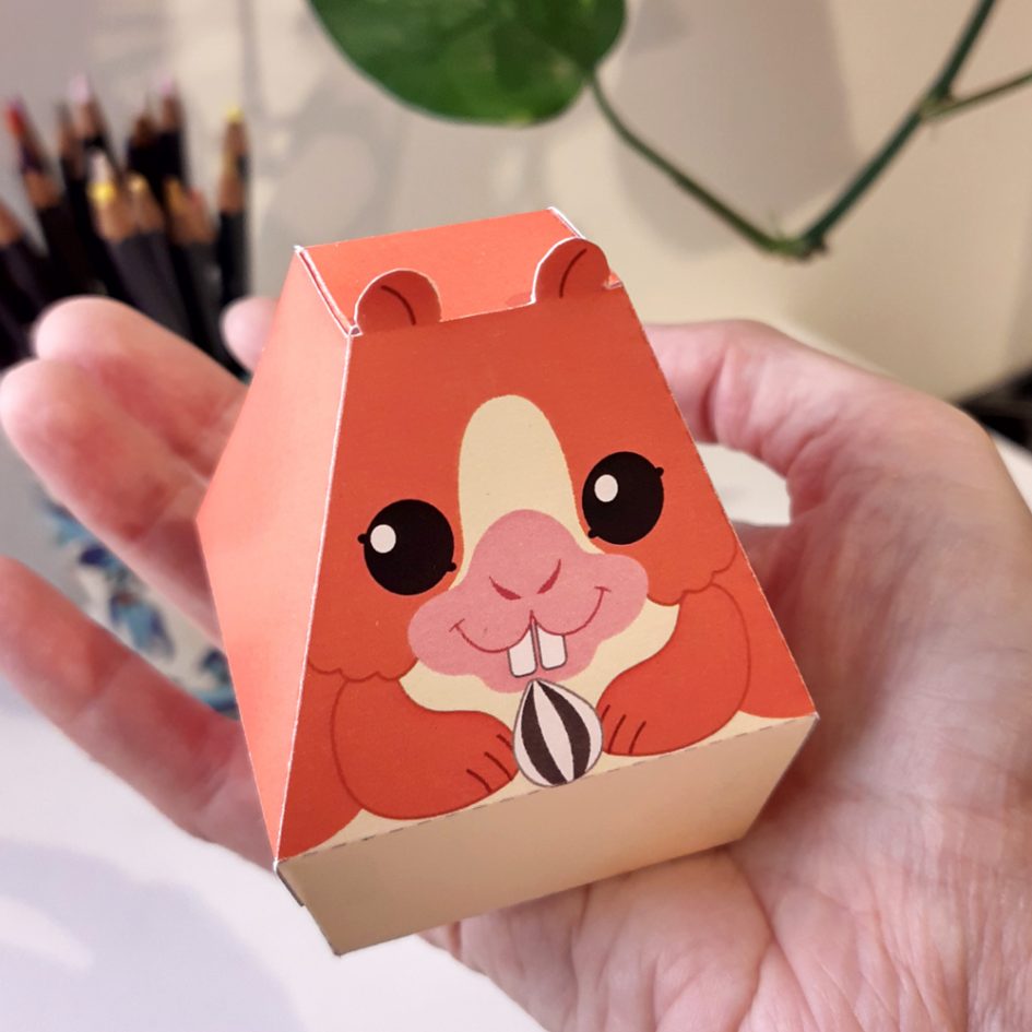 Paper toy: hamster – Leonora Camusso
